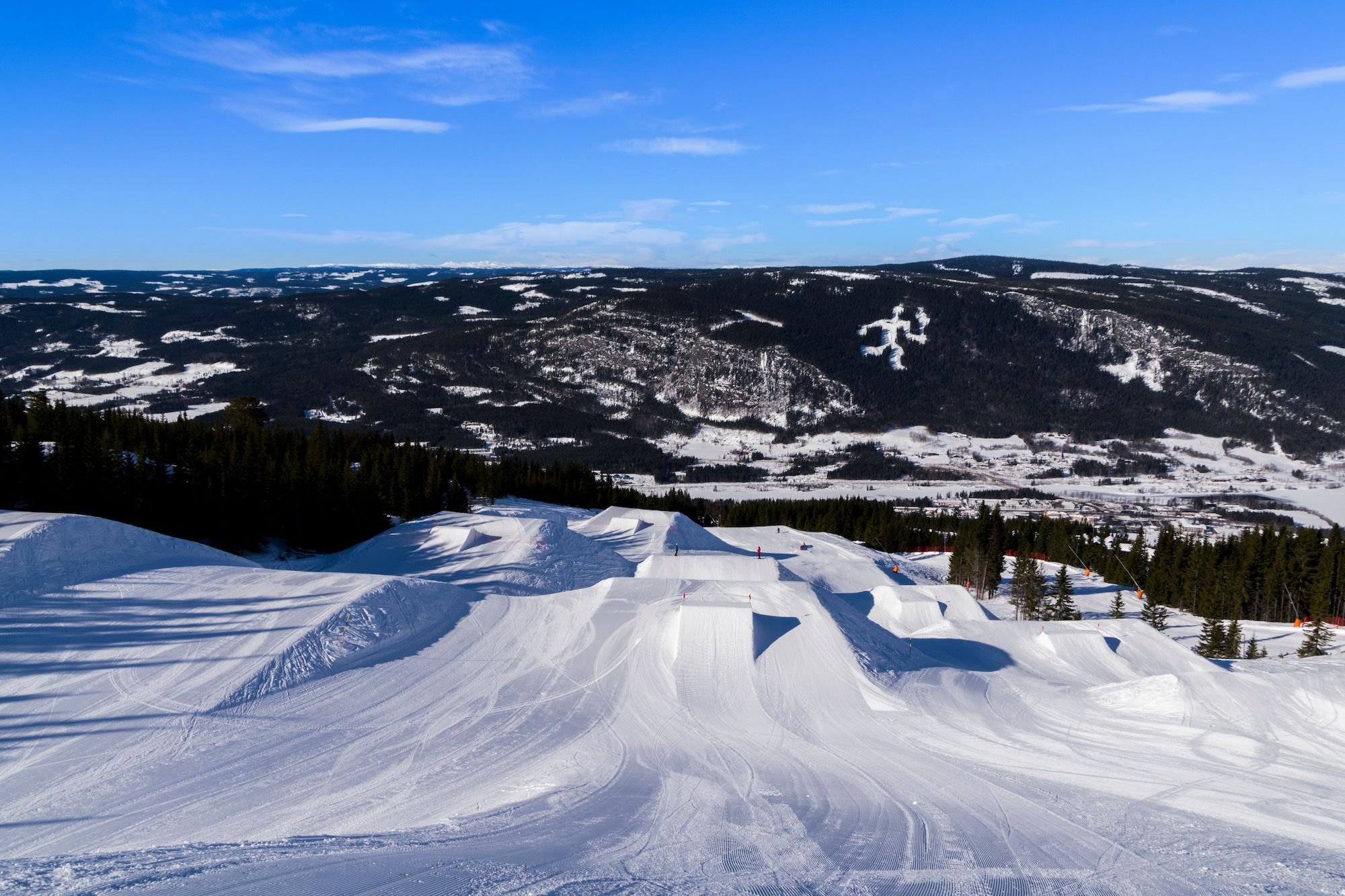 Train to Lillehammer: Cheap travel to and from Lillehammer by train | vy.no